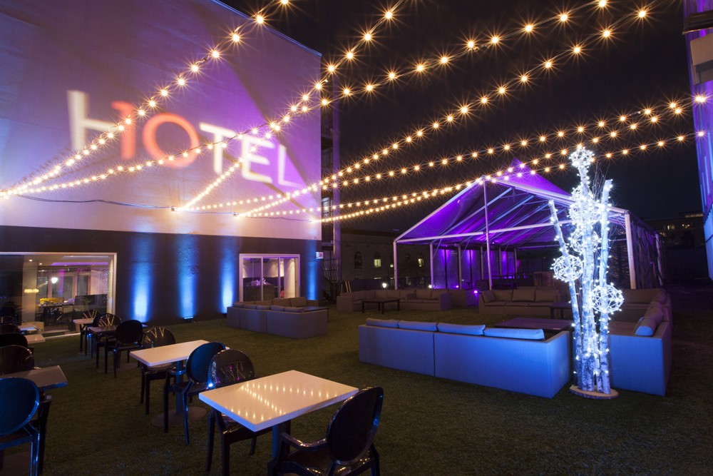 Downtown Montreal Hotel Photos | Photo Gallery of Hotel 10